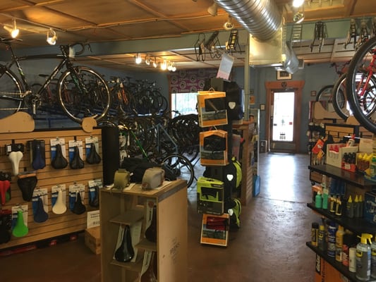 THE PEDDLER BIKE SHOP - Updated December 2025 - 25 Photos & 222 Reviews - 5015 Duval St, Austin ...