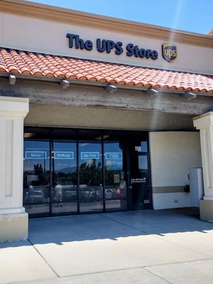 THE UPS STORE - Updated December 2025 - 54 Photos & 90 Reviews - 10580 ...