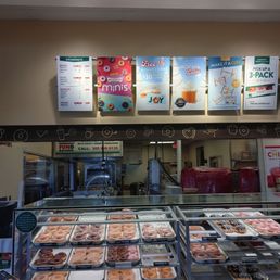 KRISPY KREME - Updated June 2025 - 518 Photos & 302 Reviews - 530 NE ...