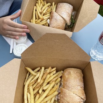 LA BODEGA - Updated May 2024 - 48 Photos & 28 Reviews - 208 W Eighth St ...