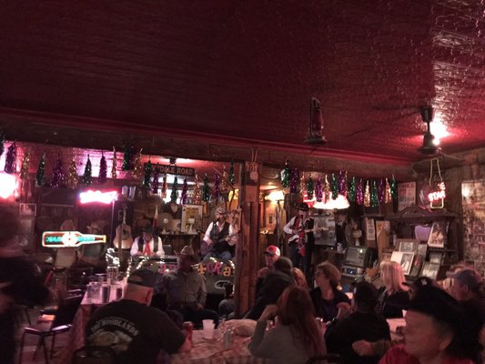 ARKEY BLUE’S SILVER DOLLAR SALOON - 28 Photos & 19 Reviews - 308 Main ...