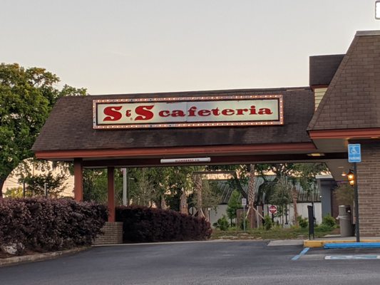 S & S CAFETERIAS - 45 Photos & 40 Reviews - 1104 Sam Rittenberg Blvd ...