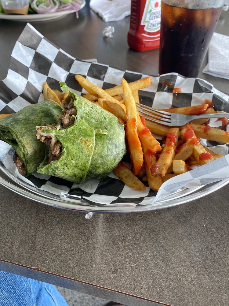 GRANDE PIZZA & FAMILY RESTAURANT - Updated November 2025 - 16 Photos ...