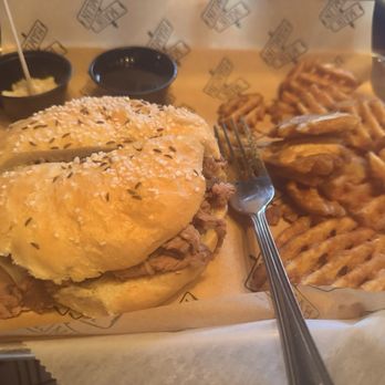 THE BAR AT MAIN & HAMLIN - Updated January 2026 - 39 Photos & 39 ...