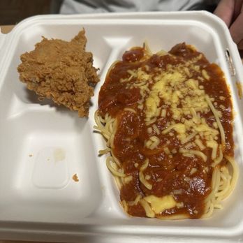 JOLLIBEE - Updated August 2025 - 865 Photos & 358 Reviews - 555 N King ...