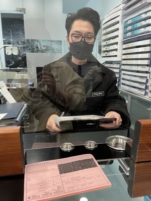 ITALEE OPTOMETRIC CENTER - Updated December 2025 - 21 Photos & 131 ...