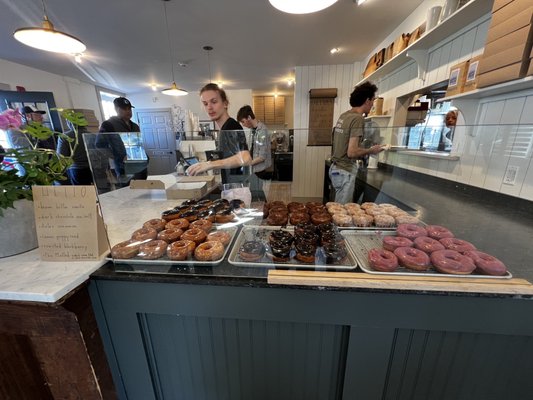 RISE DOUGHNUTS - Updated October 2025 - 64 Photos & 69 Reviews - 28 ...