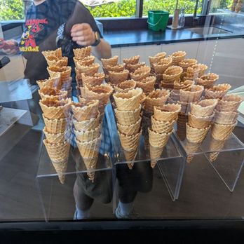 COWS - WATERFRONT KIOSK - Updated October 2025 - 12 Photos - 1549 Lower ...