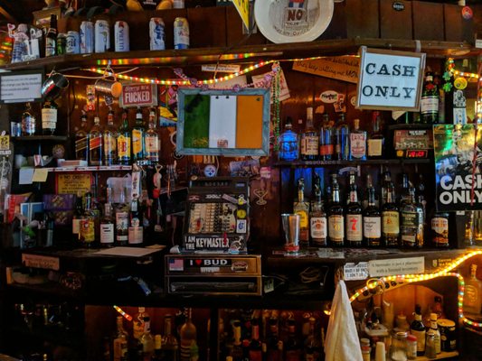 ROSSI’S LIQUORS - 154 Photos & 387 Reviews - 412 N State St, Chicago ...