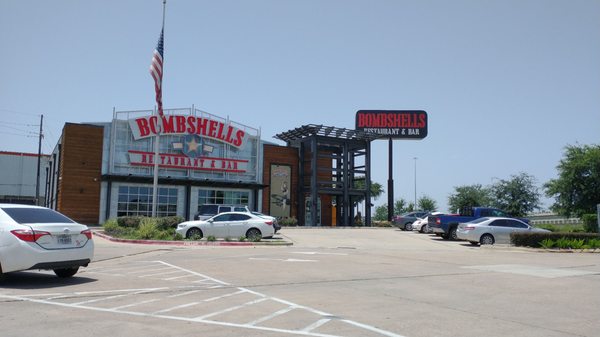 BOMBSHELLS RESTAURANT & BAR - Updated July 2025 - 155 Photos & 203 ...