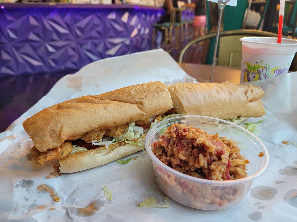 JUST LOAF’N - Updated October 2025 - 14 Photos & 11 Reviews - 512 Flat ...