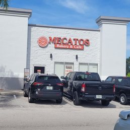 MECATOS BAKERY & CAFÉ - METROWEST - Updated December 2025 - 252 Photos ...