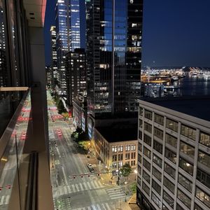 FOG ROOM - 392 Photos & 249 Reviews - 1610 2nd Ave, Seattle, Washington ...