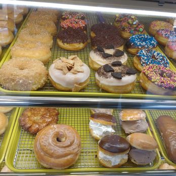 DAILY R I HOMEMADE DONUTS - Updated December 2025 - 50 Photos & 21 ...