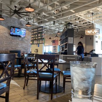 BROKEN YOLK CAFE - Updated September 2024 - 238 Photos & 207 Reviews ...