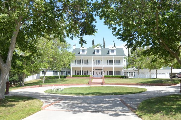 THATCHER MANOR GARDEN WEDDINGS - Updated October 2025 - 22220 Gavilan ...