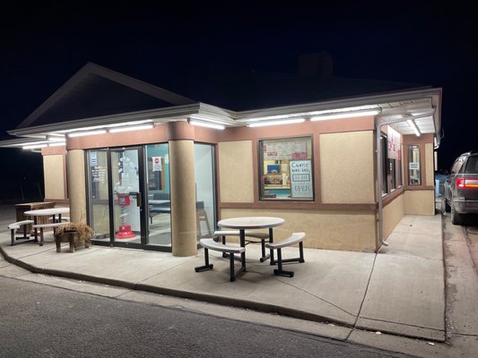 SHELLE’S - Updated September 2025 - 32 Reviews - 547 S Main, Gunnison ...