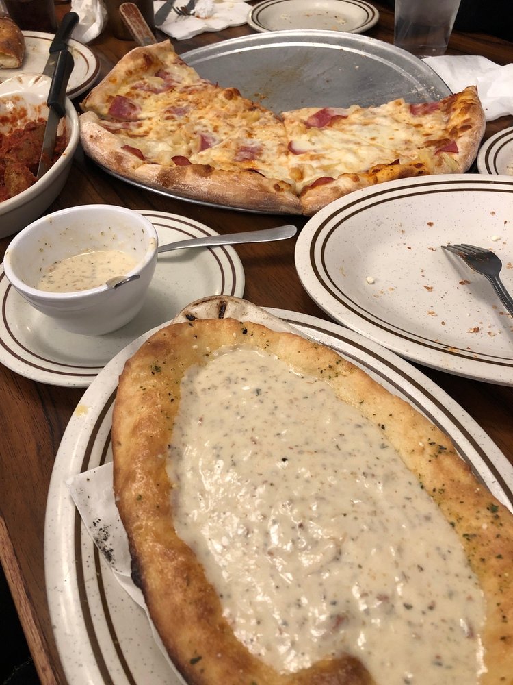 PIZZARIA DELPHI - 36 Photos & 60 Reviews - 103 Arctic St, Palmer ...