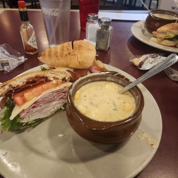 J’S CORNER RESTAURANT & LOUNGE - Updated October 2025 - 60 Photos - 143 ...