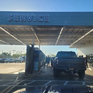 DOWNTOWN FORD - 74 Photos & 369 Reviews - 525 N 16th St, Sacramento ...