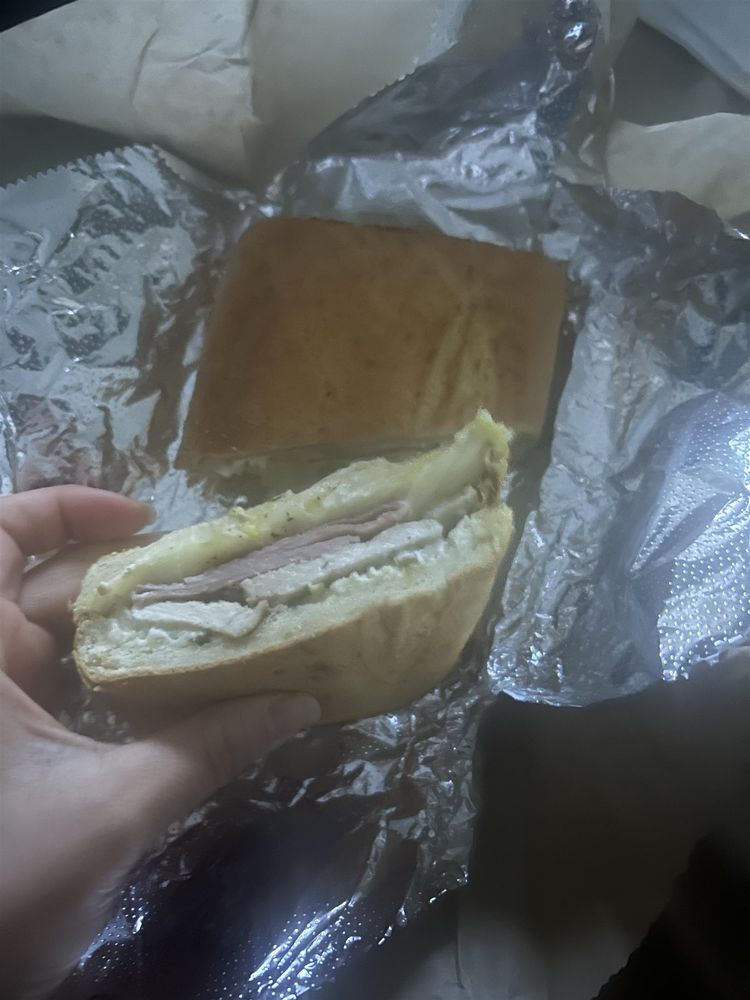 THE DELI - Updated September 2025 - 24 Photos & 45 Reviews - 1117 ...