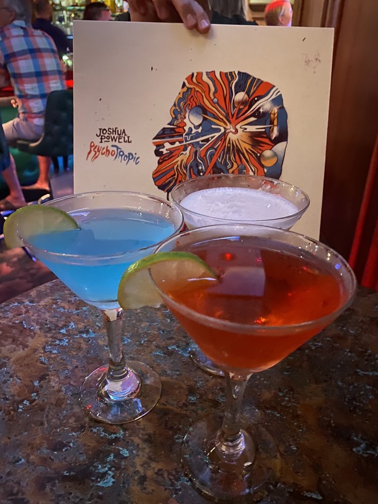 DEJA VU MARTINI LOUNGE - Updated December 2025 - 56 Photos & 58 Reviews ...