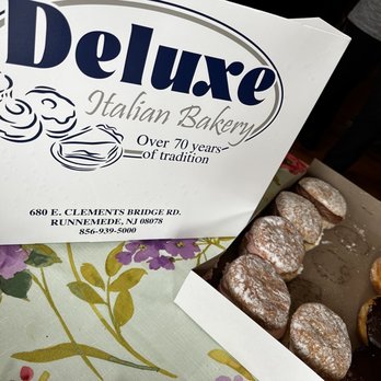 DELUXE ITALIAN BAKERY - Updated December 2024 - 50 Photos & 75 Reviews ...