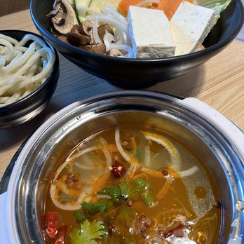 HULA POT - Updated November 2024 - 66 Photos & 67 Reviews - 113 N 4th ...