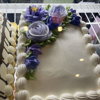 LA ESTRELLA BAKERY - Updated December 2024 - 99 Photos & 110 Reviews ...