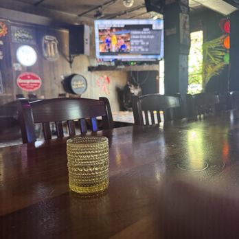 THE ROLLIN LOG TAVERN - Updated January 2026 - 58 Photos & 104 Reviews ...