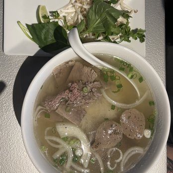 PHO LE - Updated December 2024 - 187 Photos & 234 Reviews - 2146 S ...