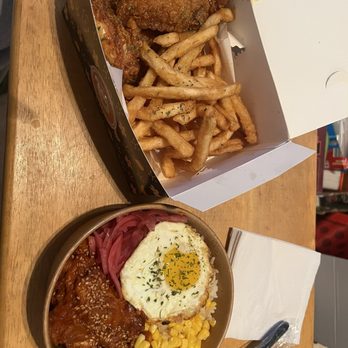 BLOOM CHICKEN - Updated June 2024 - 183 Photos & 72 Reviews - 365 Essex ...