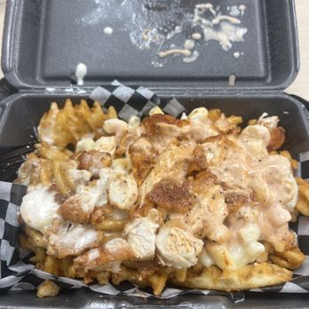 MAIN BIRD HOT CHICKEN - MONTROSE - Updated August 2024 - 297 Photos ...