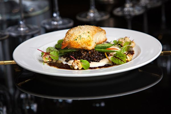 EDGEWATER MANOR RESTAURANT - Updated December 2025 - 49 Photos & 35 ...