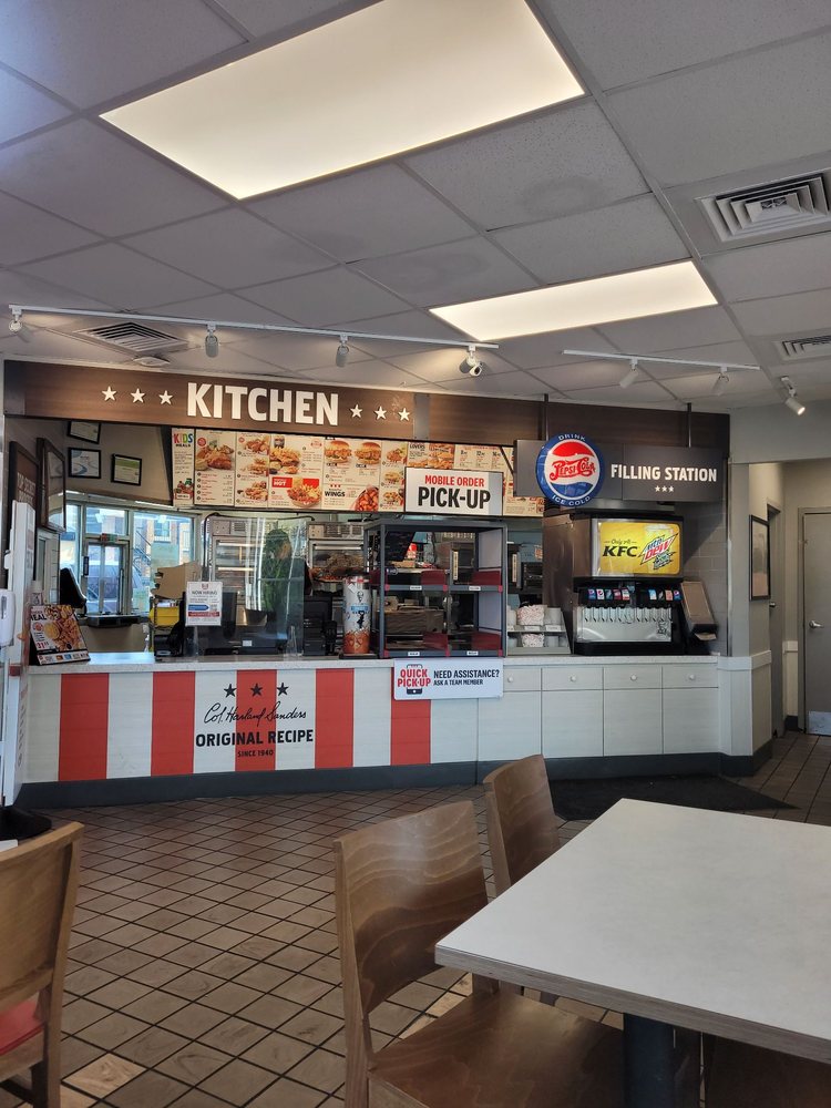 KFC - Updated December 2025 - 15 Photos & 22 Reviews - 612 Boll Weevill ...