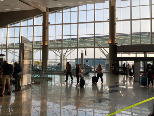 TERMINAL F - ATLANTA AIRPORT - Updated March 2025 - 21 Photos - 6000 N ...