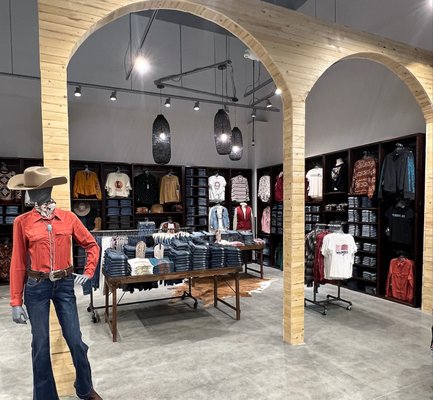 BOOT BARN - Updated March 2025 - 63 Photos - 315 Chatham Dr, Newport ...