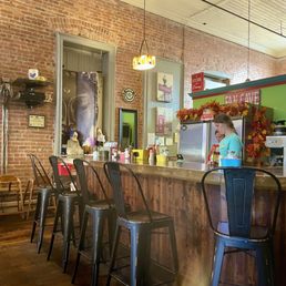 PLUCKED UP CHICKEN & BISCUITS - Updated July 2025 - 430 Photos & 464 ...