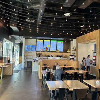 TIKKA SHACK INDIAN GRUB - Updated December 2024 - 499 Photos & 399 ...