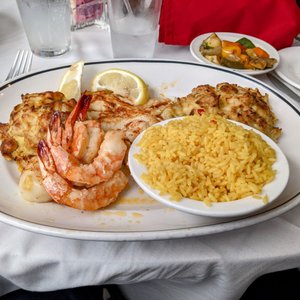 BY THE DOCKS RESTAURANT - 519 Photos & 409 Reviews - 3321 Eastern Blvd ...