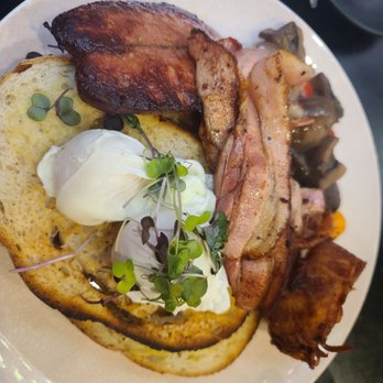 CAFE ISSUS - Updated October 2025 - 55 Photos & 21 Reviews - 8-10 ...