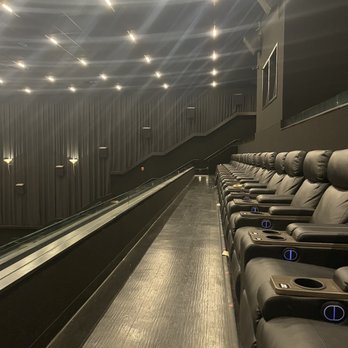 AMC BELLEVUE 12 - Updated December 2025 - 41 Photos & 97 Reviews - 8125 ...