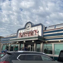 GOLDEN REEF DINER - Updated December 2025 - 287 Photos & 391 Reviews ...