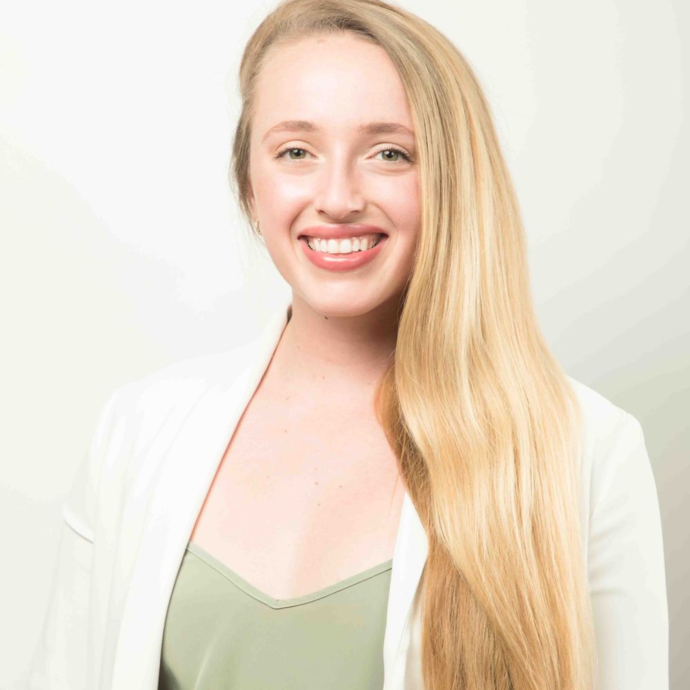 Lara Gibson's Instagram, Twitter & Facebook on IDCrawl