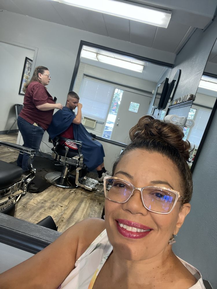 A BARBER BASE - Updated July 2025 - 931 Beaver Grade Rd, Moon ...