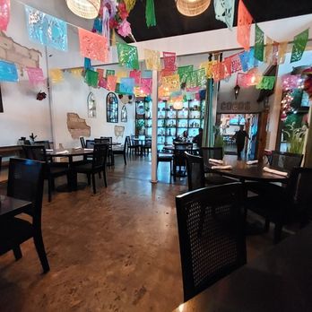 COCO’S FIRE & ICE - Updated May 2024 - 341 Photos & 205 Reviews - 410 N ...