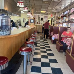 BARRY’S CAFE - Updated July 2025 - 233 Photos & 340 Reviews - 2851 ...
