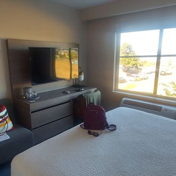 SALISH INN - Updated December 2024 - 27 Photos & 25 Reviews - 907 30th ...