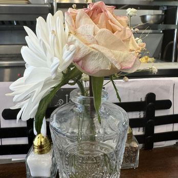 FLEUR STL - Updated December 2024 - 355 Photos & 133 Reviews - 622 ...