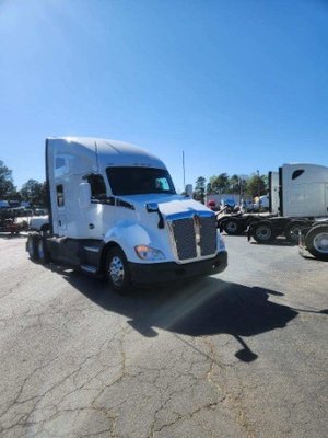 FAST TRACK USA TRUCKING - Updated August 2025 - 1 Glenlake Pkwy, Sandy ...